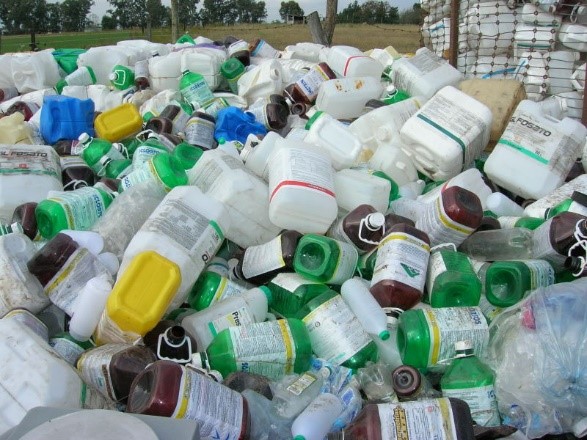 Técnica del Triple Lavado de Envases de Plaguicidas | Intagri S.C.